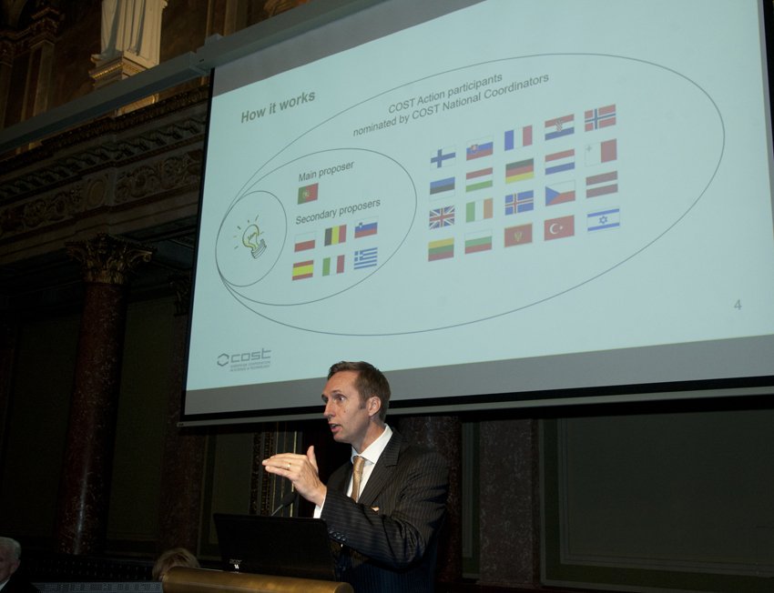 Ronald de Bruin: Η έρευνα θέλει συνεργασίες | Philenews