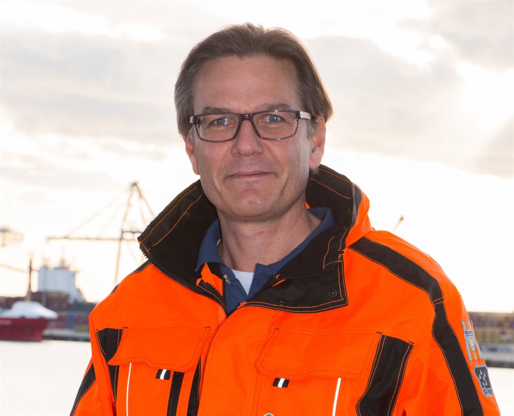 Πέντε λεπτά με τον Charles Meaby | Philenews