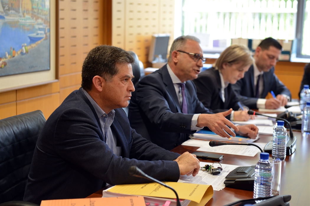 ΦΠΑ σε οικόπεδα: Προβλήματα στη νομοθεσία για επιβολή του | Philenews