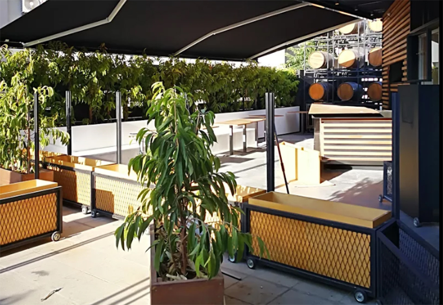 Koukouvaya Bistro Bar | Philenews