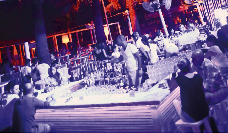 Lush beach bar | Philenews