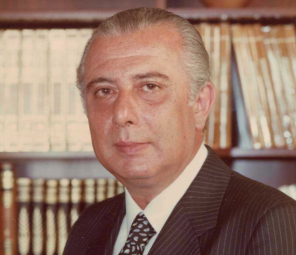 Ο Σπύρος παραμένει ο νεότερος… | Philenews