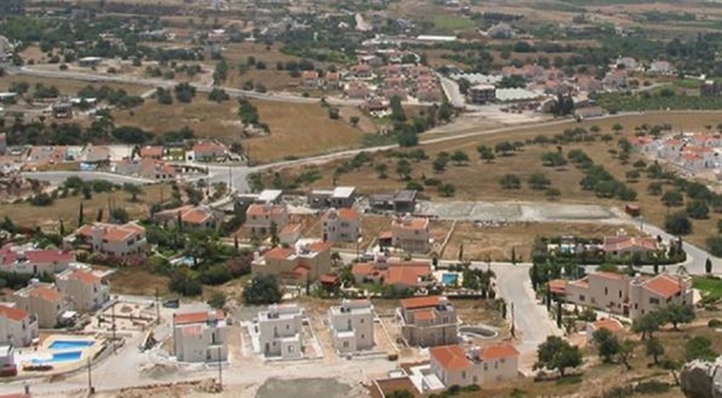 Στην Επ. Προσφύγων η μη παραχώρηση τ/κ περιουσιών σε Δήμους | Philenews