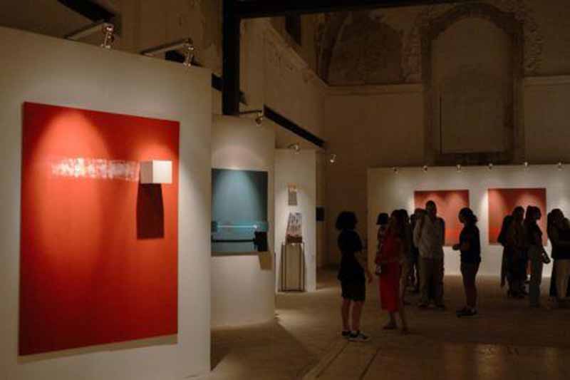 Παρατείνεται η έκθεση των καλλιτεχνών S. Pennacchio και Β. Βασιλειάδη ...
