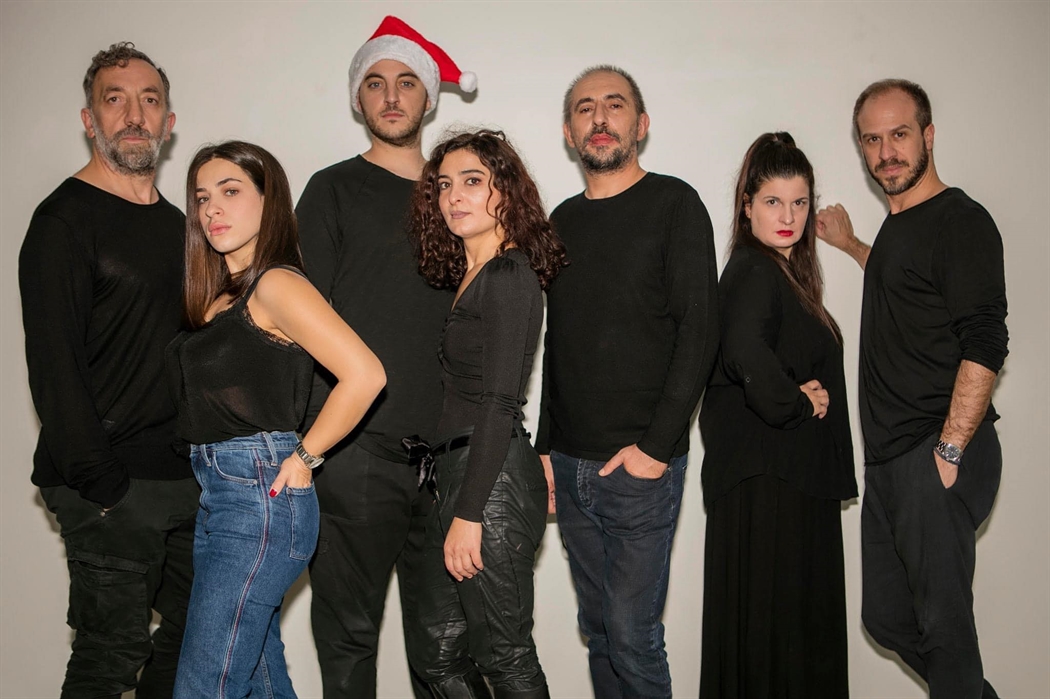 «Ο Άι Βασίλης είναι σκέτη λέρα» από την Alpha Square | Philenews