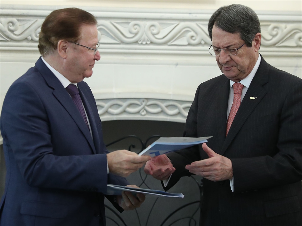 Έκκληση ΠτΔ για εκσυγχρονισμό της Δημόσιας Υπηρεσίας | Philenews