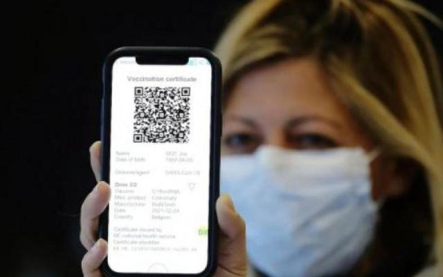 Τι θα ισχύει για μάσκα και SafePass σε δημοτικά, γυμνάσια και λύκεια ...