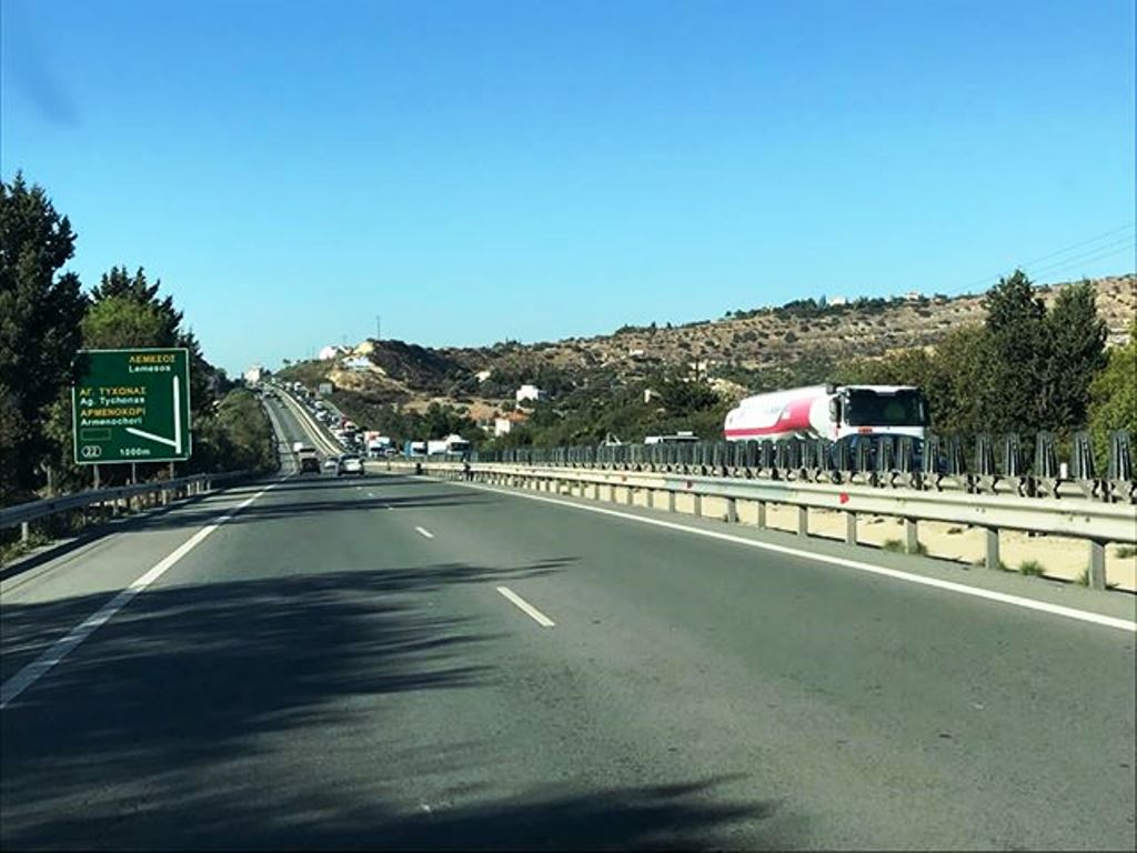 Τροχαίο στον α/δρομο Λεμεσού-Λευκωσίας - Άνοιξε ο δρόμος | Philenews