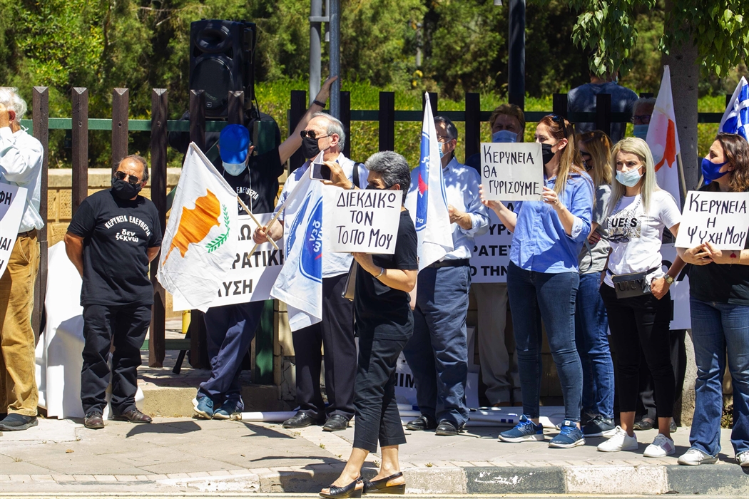 Έξω από Προεδρικό για επέτειο ΟΧΙ σε Σχέδιο Ανάν η Αδούλωτη Κερύνεια ...