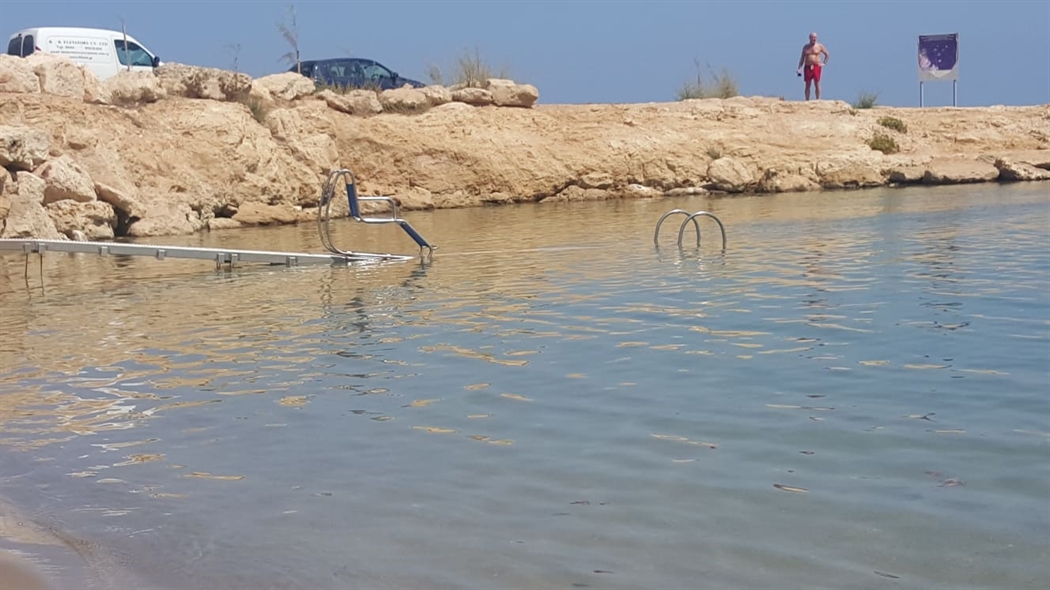Μηχανισμός για ΑμΕΑ σε παραλία στον Πρωταρά (βίντεο) | Philenews