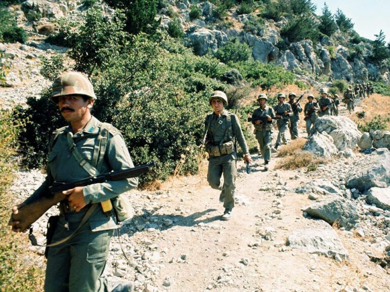 1974: «Άτολμος παρατηρητής η ελληνική εξωτερική πολιτική» | Philenews
