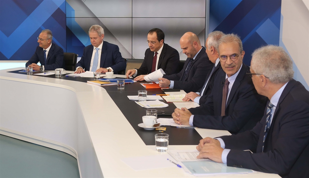 Η προεκλογική της αποδόμησης | Philenews