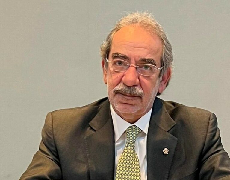 Παραμένει πρόεδρος της ΟΕΒ ο Αντώνης Αντωνίου | Philenews