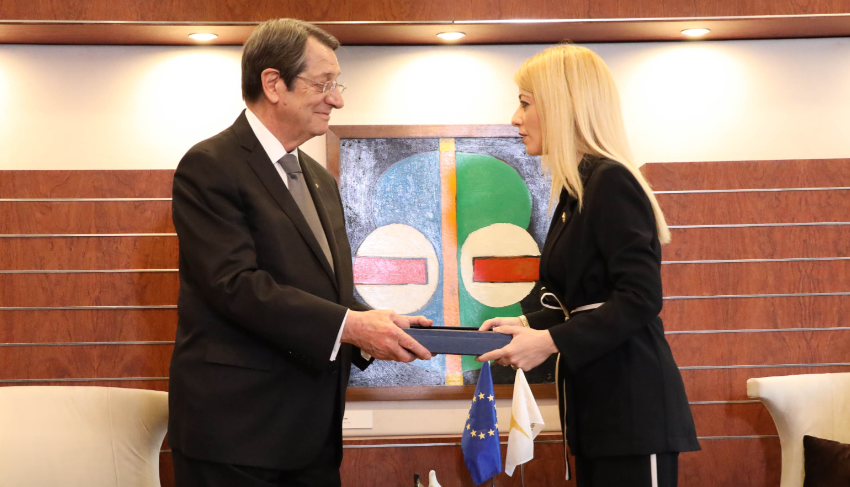Συνεχάρη την Αννίτα ο Αναστασιάδης - «Ο ΔΗΣΥ θα παραμείνει ισχυρός ...