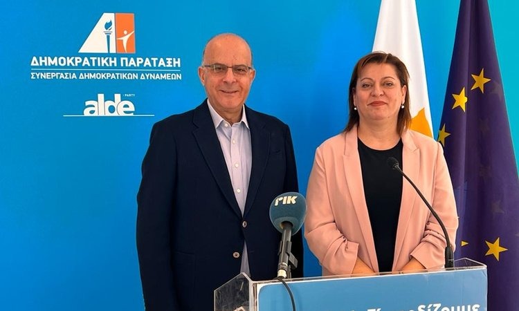 Συζήτησαν ζητήματα παιδείας Κάρογιαν - Μιχαηλίδου | Philenews