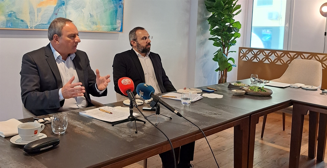 Σχεδιάζεται το νέο ΑΚΕΛ - Έρχονται καταστατικές αλλαγές | Φιλελεύθερος ...