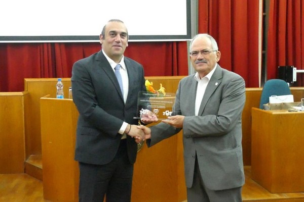 Καρουσος: Τεχνολογία και ωράρια η λύση του κυκλοφοριακού | Philenews