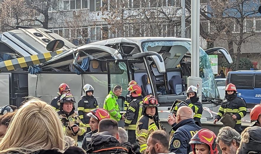Ρουμανία: Τα λάθη που οδήγησαν στην τραγωδία με το λεωφορείο | Philenews
