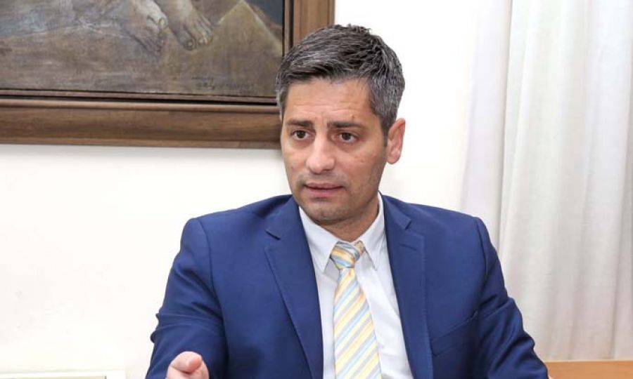 Απαντά σε ΑΚΕΛ ο Πελεκάνος: «Υπονομεύουν την πρόοδο της χώρας» | Philenews