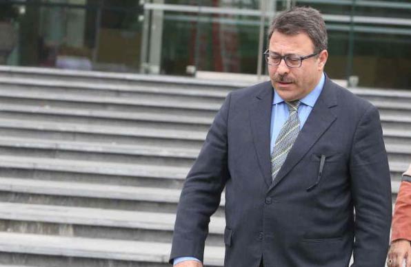 Πόσο ακόμα θα τον ανέχεστε; | Philenews