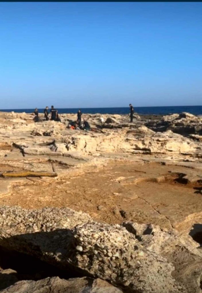 Ταυτοποιήθηκε η σορός του άντρα που βρέθηκε σε παραλιακή περιοχή της ...