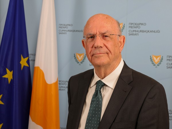 Στη Βουλή η επιστολή Κεραυνού για μη εξυπηρετούμενα και εκποιήσεις - Τα ...