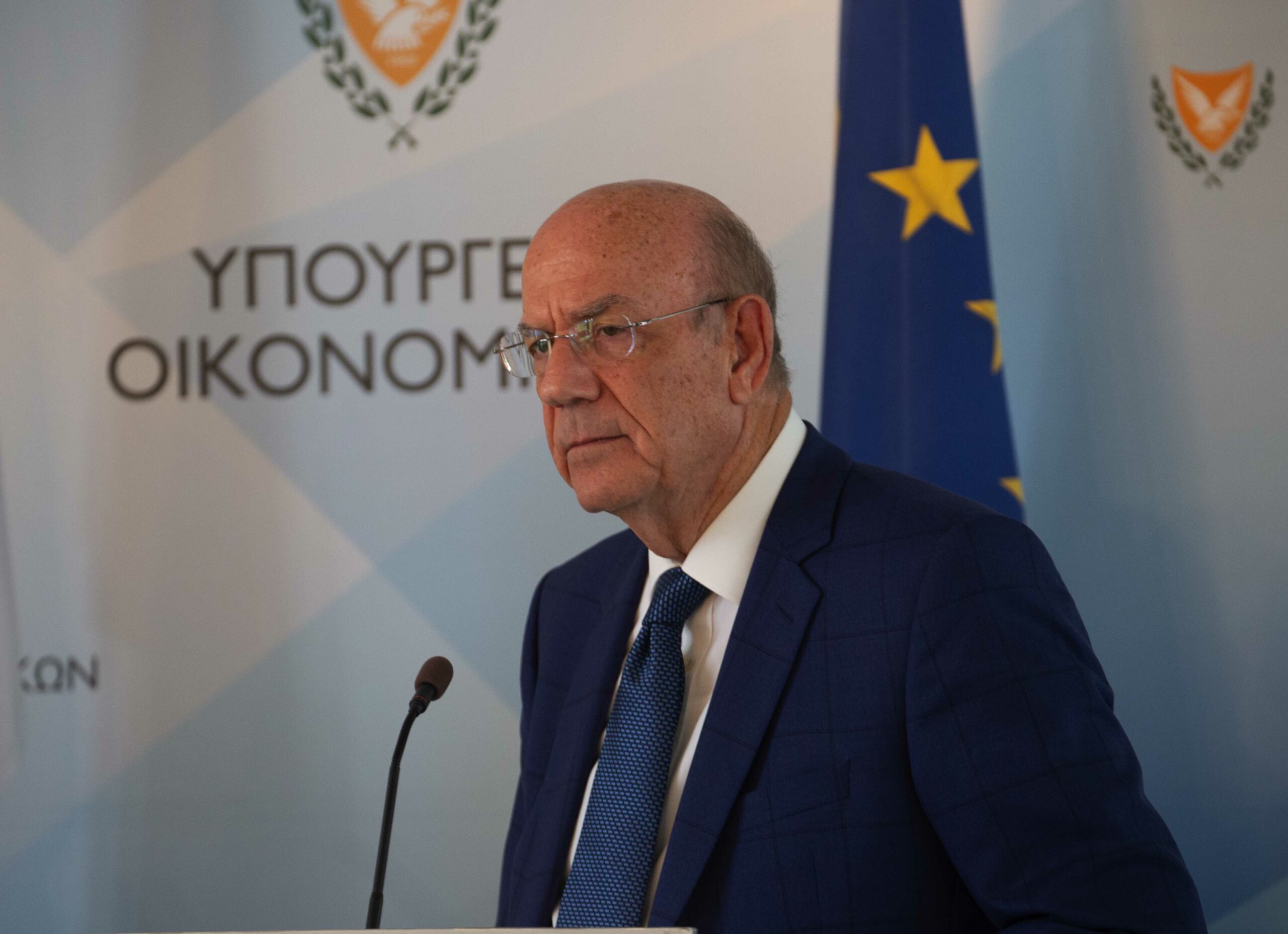 Παραδίδει τον πρώτο κρατικό προϋπολογισμό της κυβέρνησης Χριστοδουλίδη ...