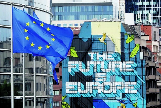 Νέα Ευρώπη σχεδιάζουν Βερολίνο και Παρίσι | Philenews