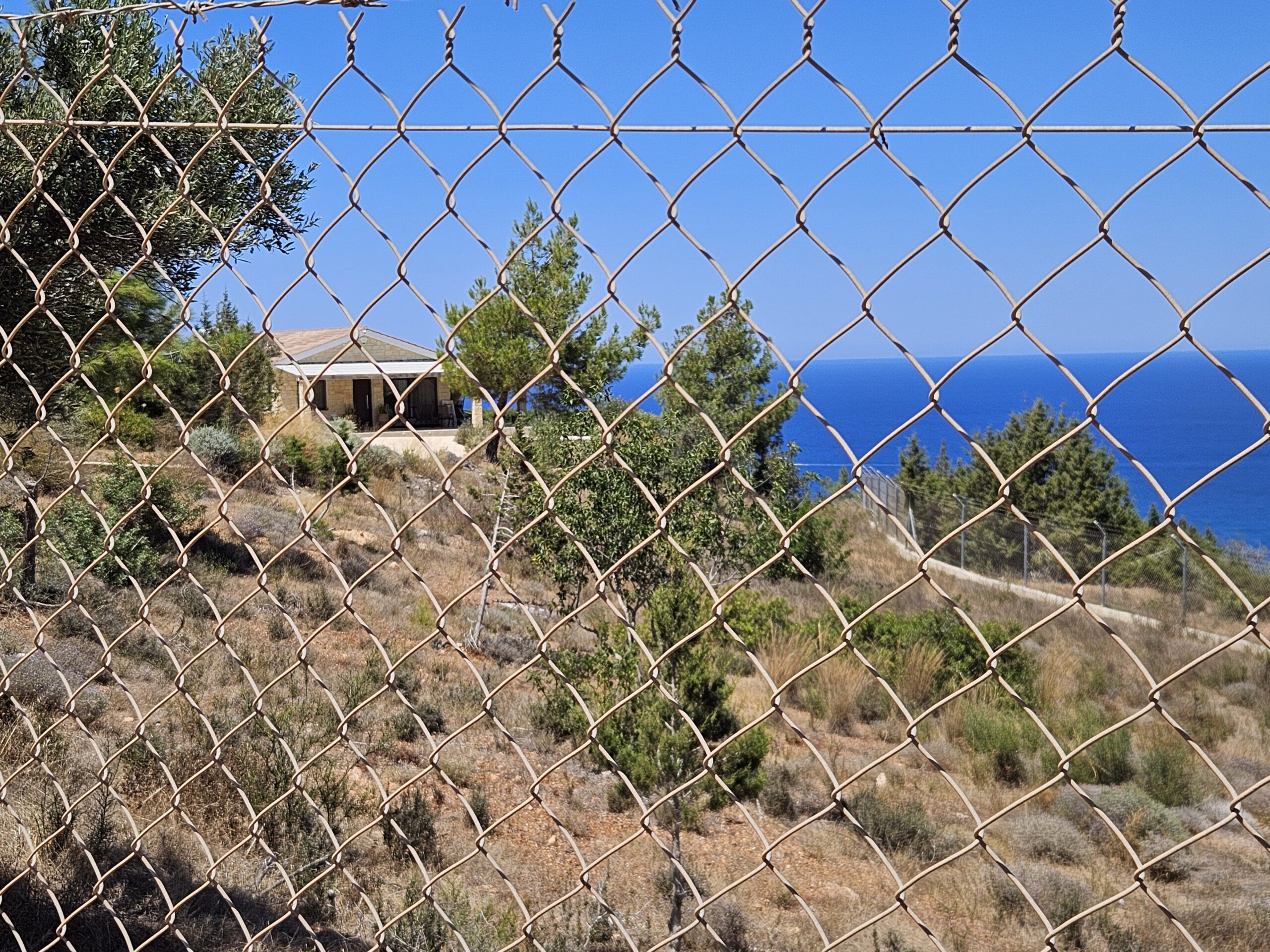 Πυρά οργανώσεων για τα παράτυπα σχέδια στον Ακάμα | Philenews