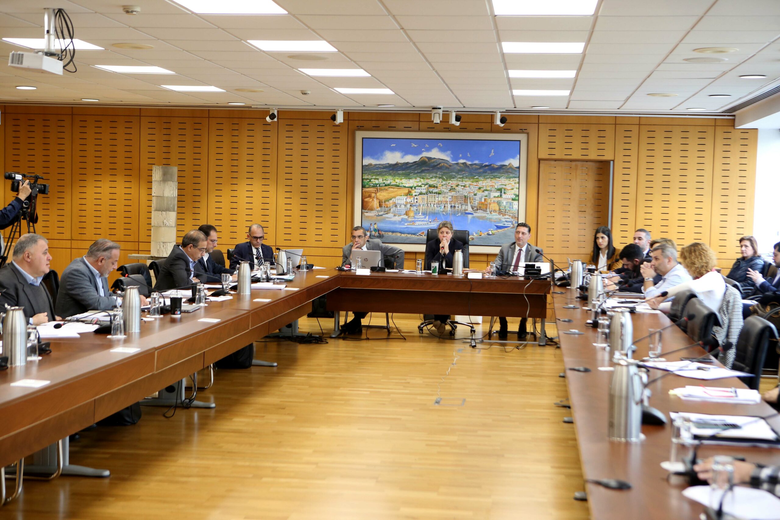 Επιτροπή Οικονομικών: Καμιά αντίρρηση για Μ. Ζαχαριάδη στο ...