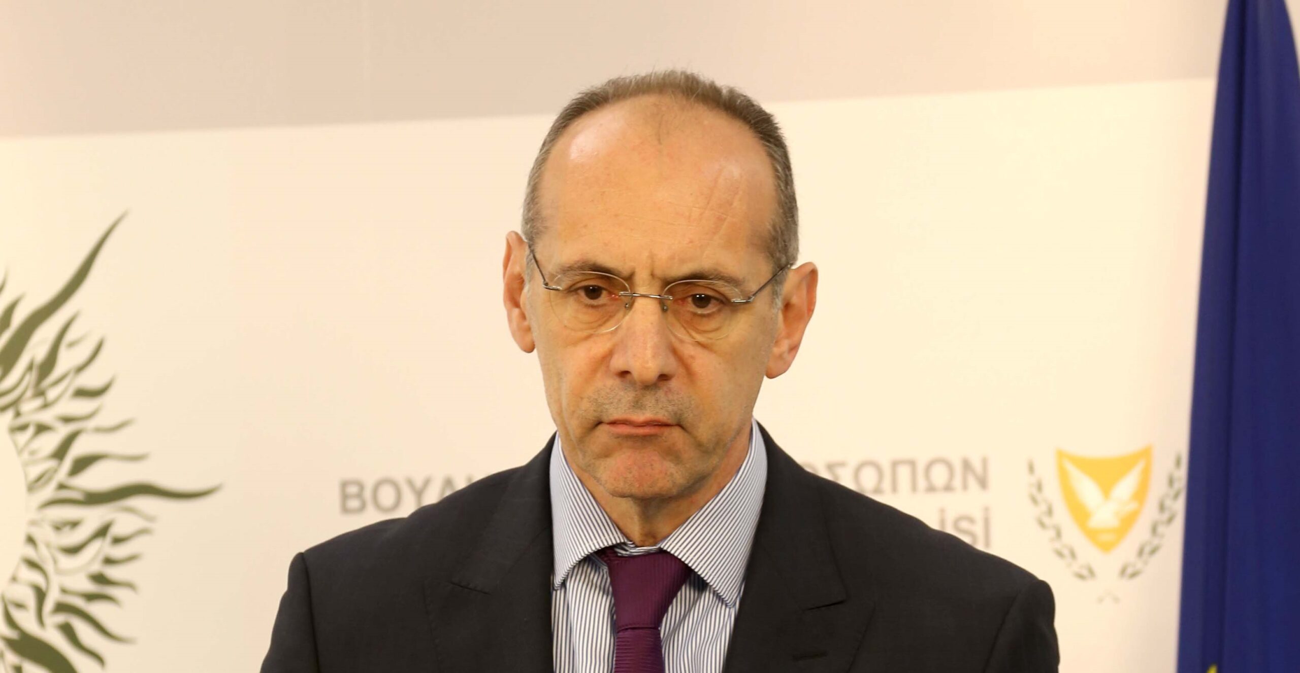 Κατσικοπόδαρος υπουργός | Philenews