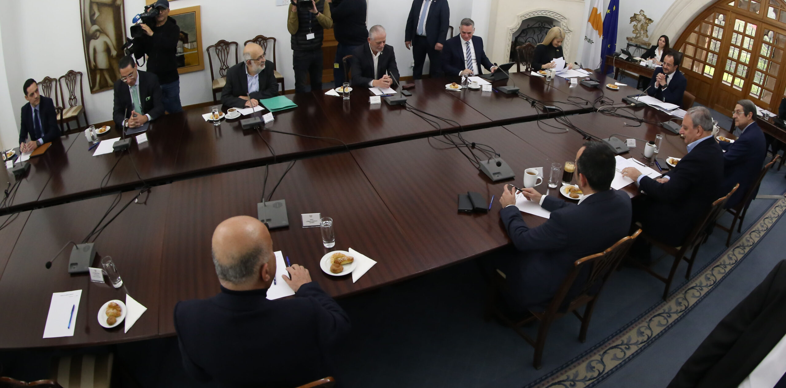 Ο Πρόεδρος σπεύδει να προλάβει τη σύσκεψη της Βουλής για μεταρρύθμιση ...