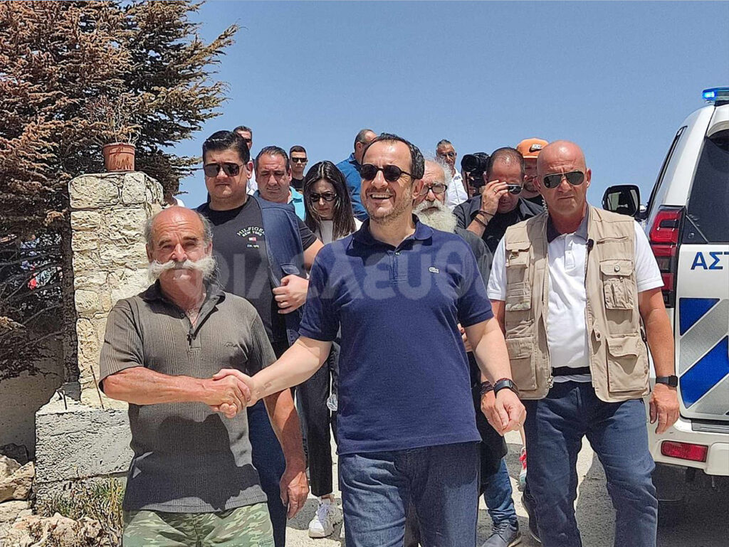 Πυρκαγιά στην Πάφο: Πώς απαντά ο Πρόεδρος στα περί ολιγωρίας - Την ...
