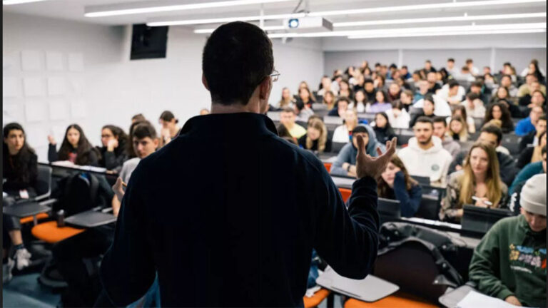 Κεφάλαιο Σπουδές στην Κύπρο: Τι χρειάζεται να ξέρεις για το Ευρωπαϊκό ...
