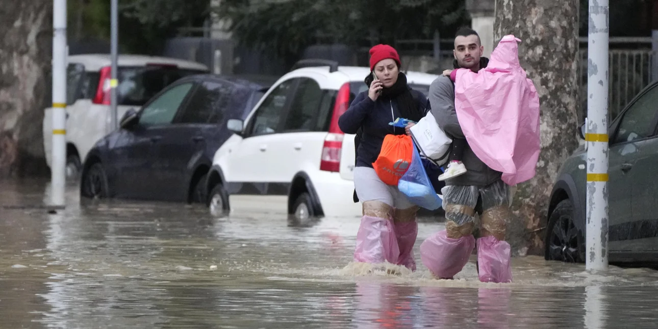Κακοκαιρία Boris: Δύο αγνοούμενοι στην Ιταλία λόγω πλημμυρών