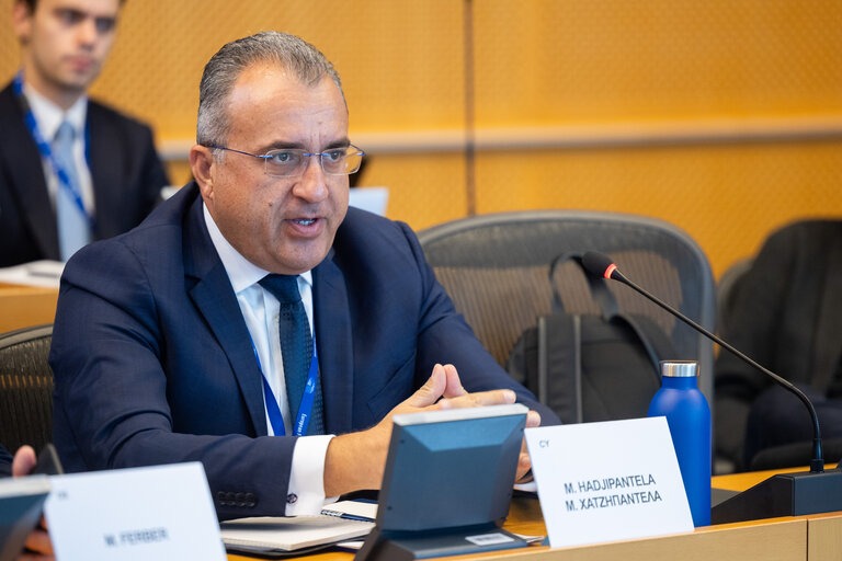 Μιχάλης Χατζηπαντέλα: Σήμα κινδύνου για τη λειψυδρία στη χώρα μας ...