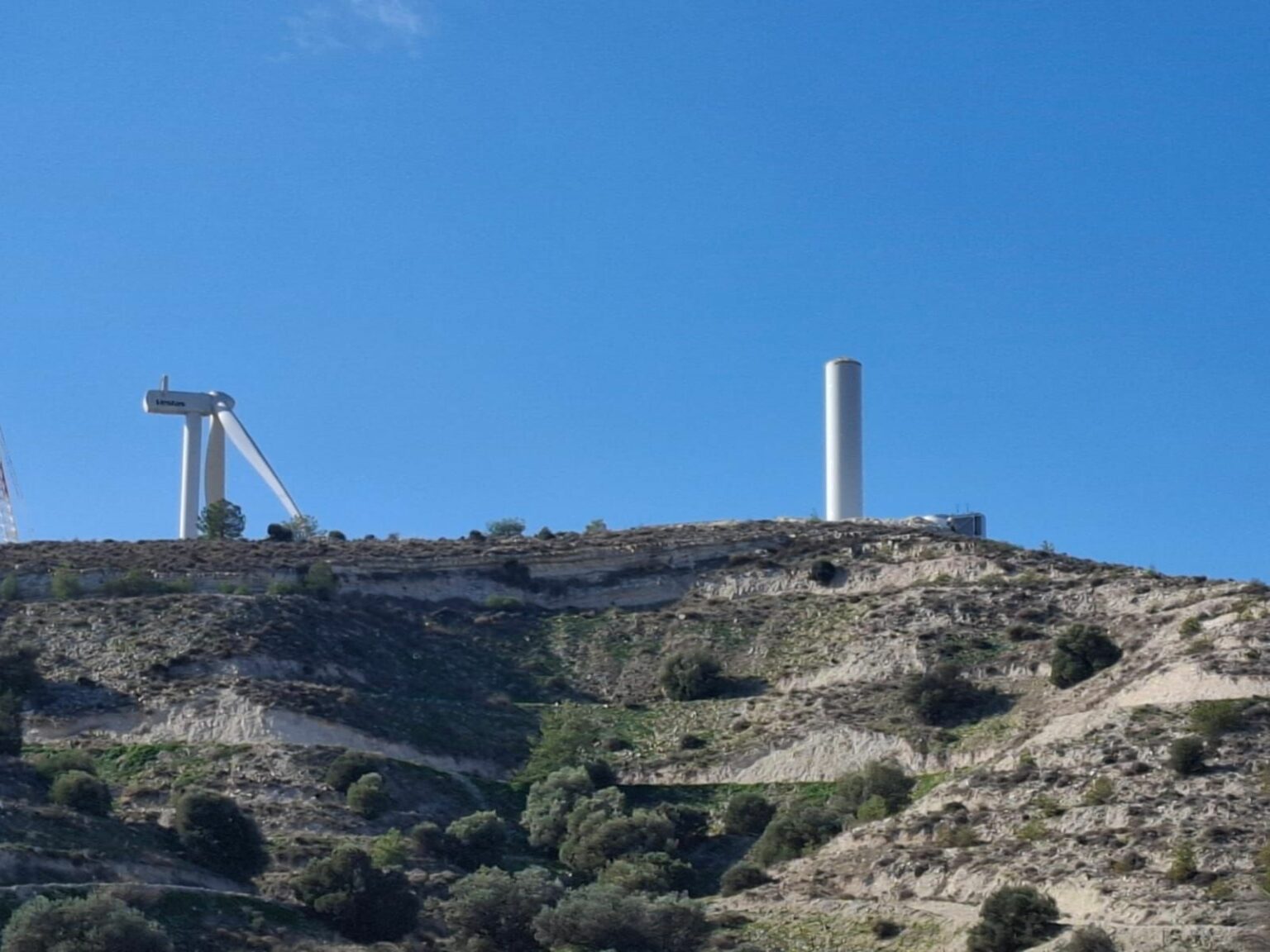 Παρανομίες στο αιολικό πάρκο των Κελλιών | Philenews