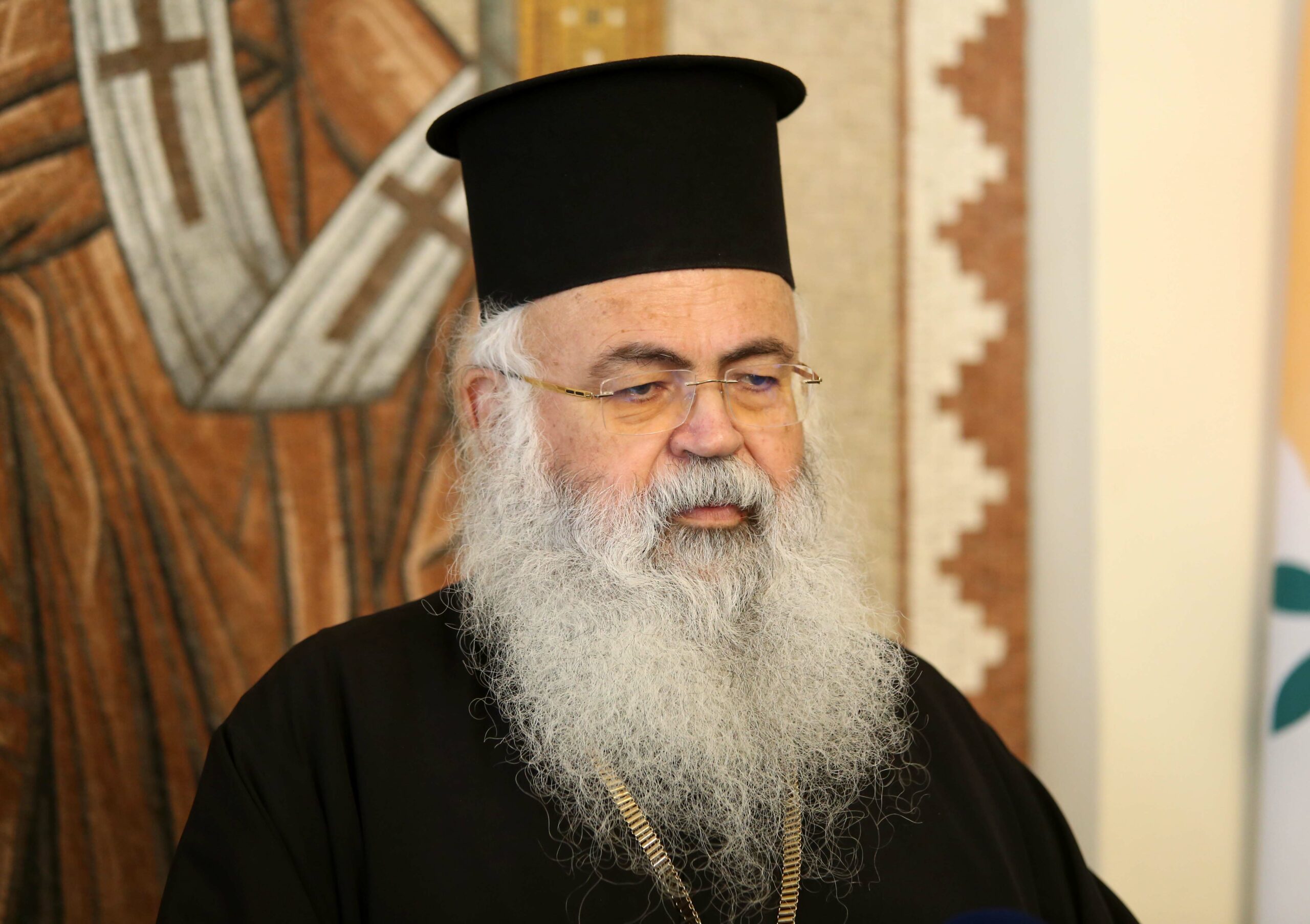 Στραβοπάτησε η Αρχιεπισκοπή με το κούρεμα των €100 εκατ. | Philenews
