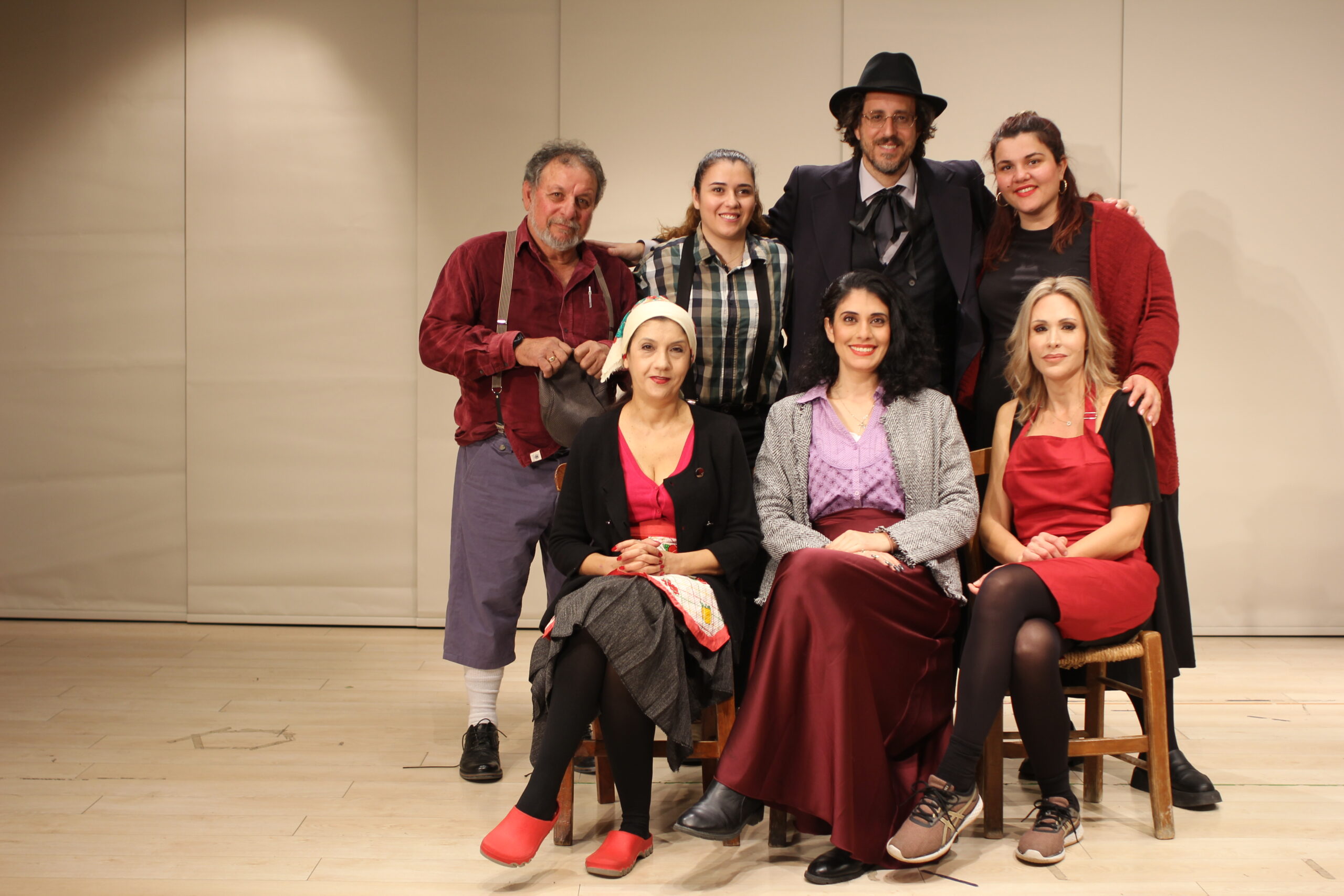 Dr Vodka Molotov: Μια εκρηκτική κωμωδία στη Βορόκληνη | Philenews