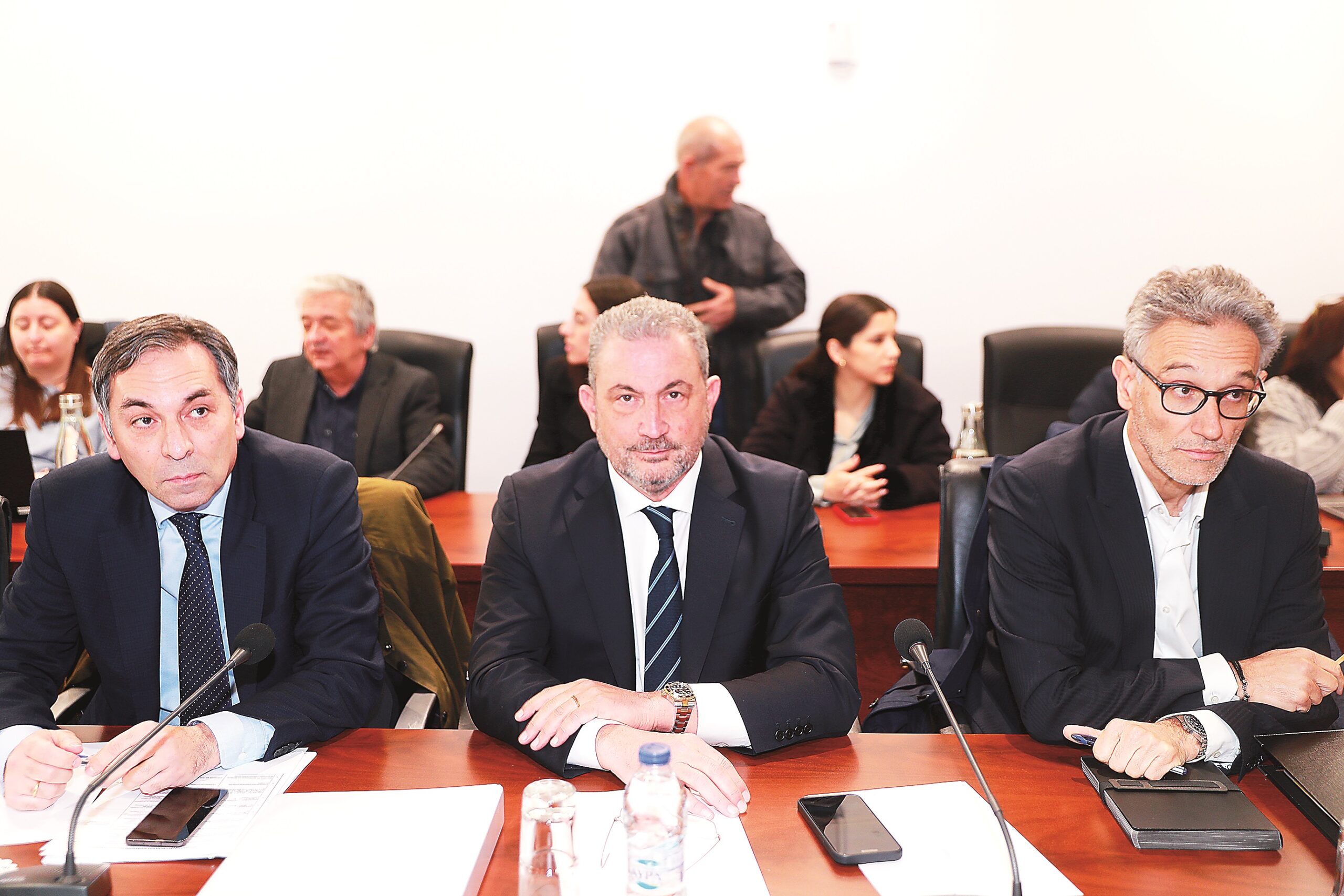 ΙΝΤΡΑΚΑΤ/ΑΚΤΩΡ: Για το αδιέξοδο στο δρόμο Παφου - Πόλης