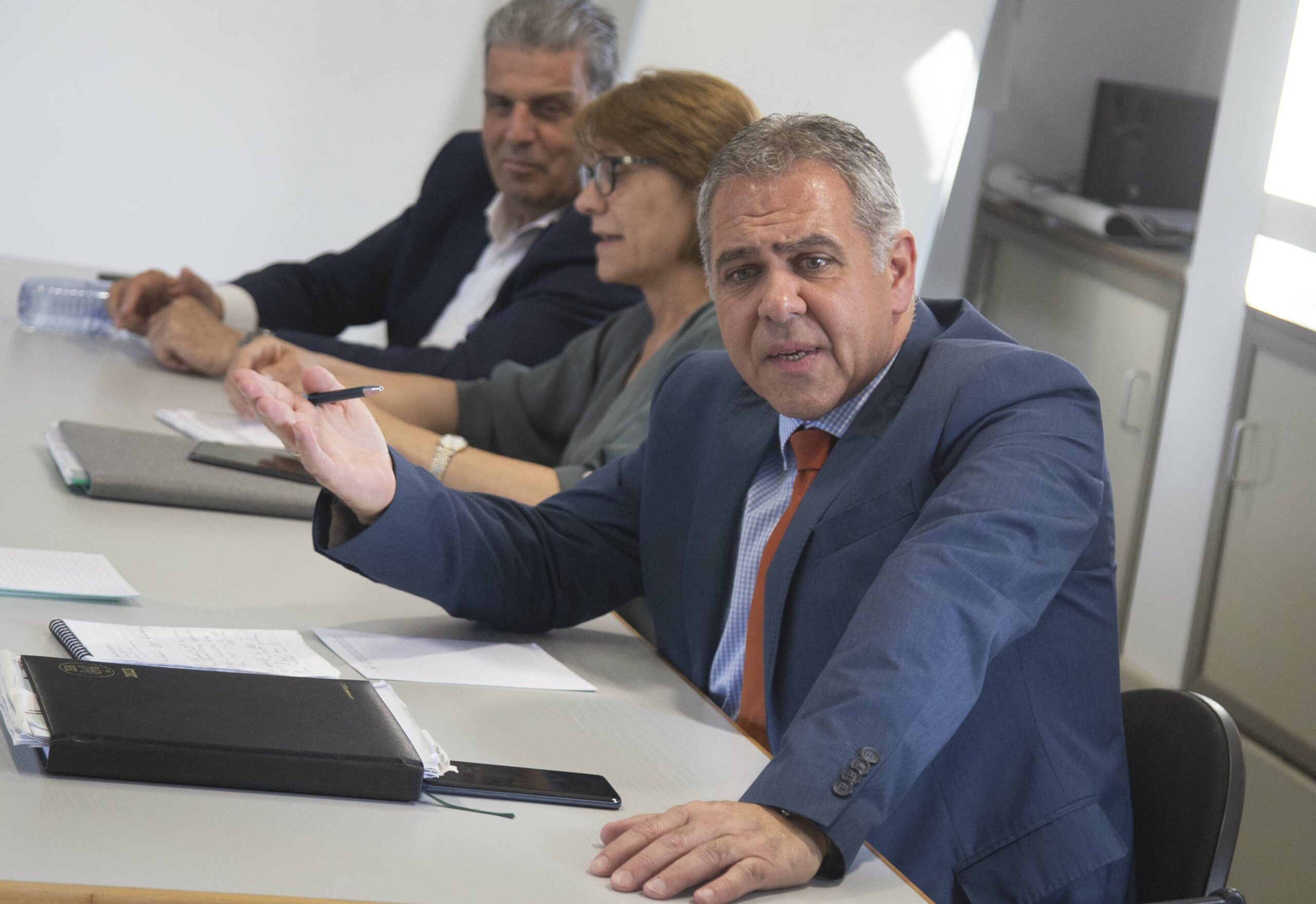 ΣΕΚ - Έρευνα για μισθούς που θα ταράξει τα νερά | Philenews