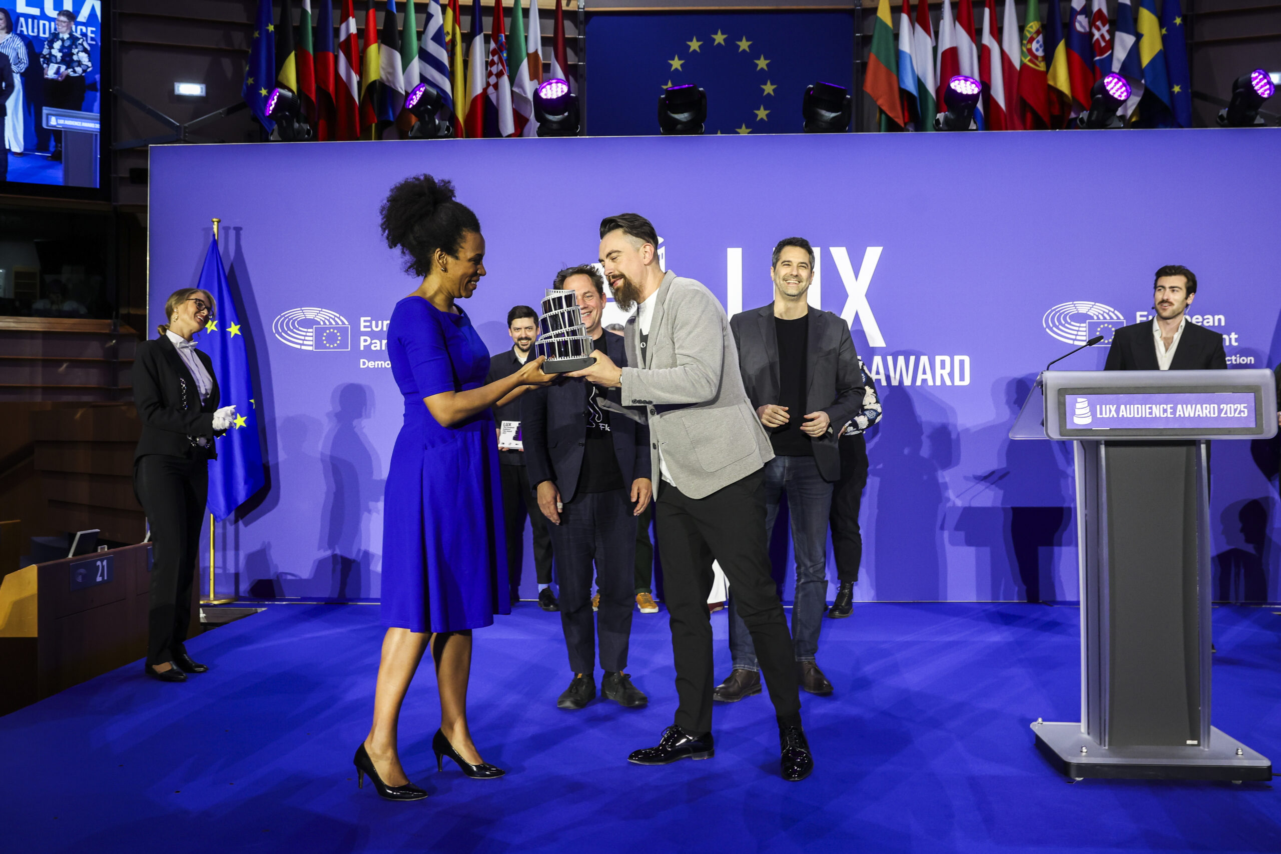 Στην ταινία κινουμένων σχεδίων «Flow» το Βραβείο Κοινού LUX 2025 ...