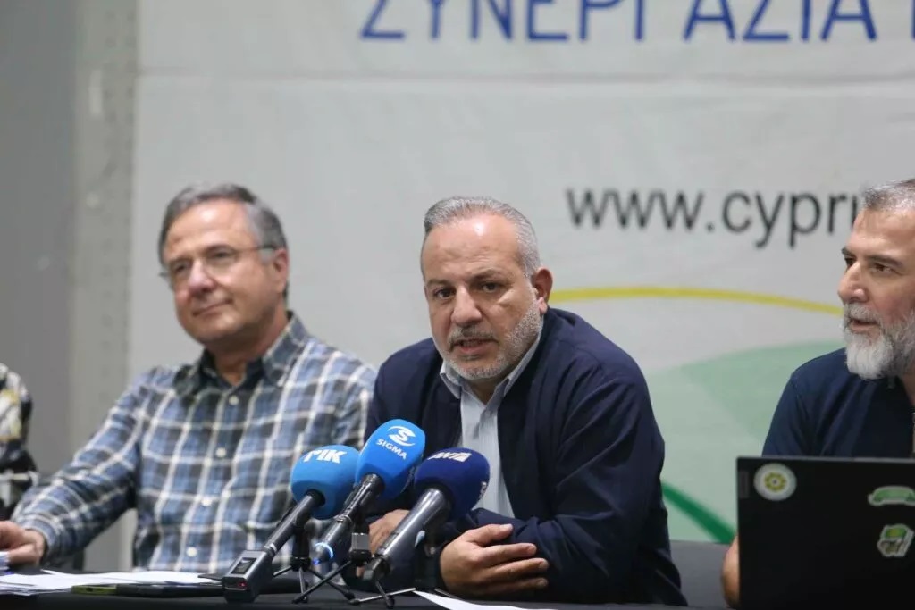 Οικολόγοι: Ο Παπαδούρης στο πηδάλιο και οι διαρροές προς VOLT