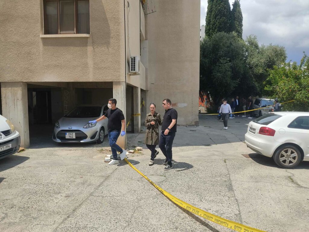 Φόνος 45χρονου: Εντοπίστηκε ανάσκελα με πολλαπλές μαχαιριές