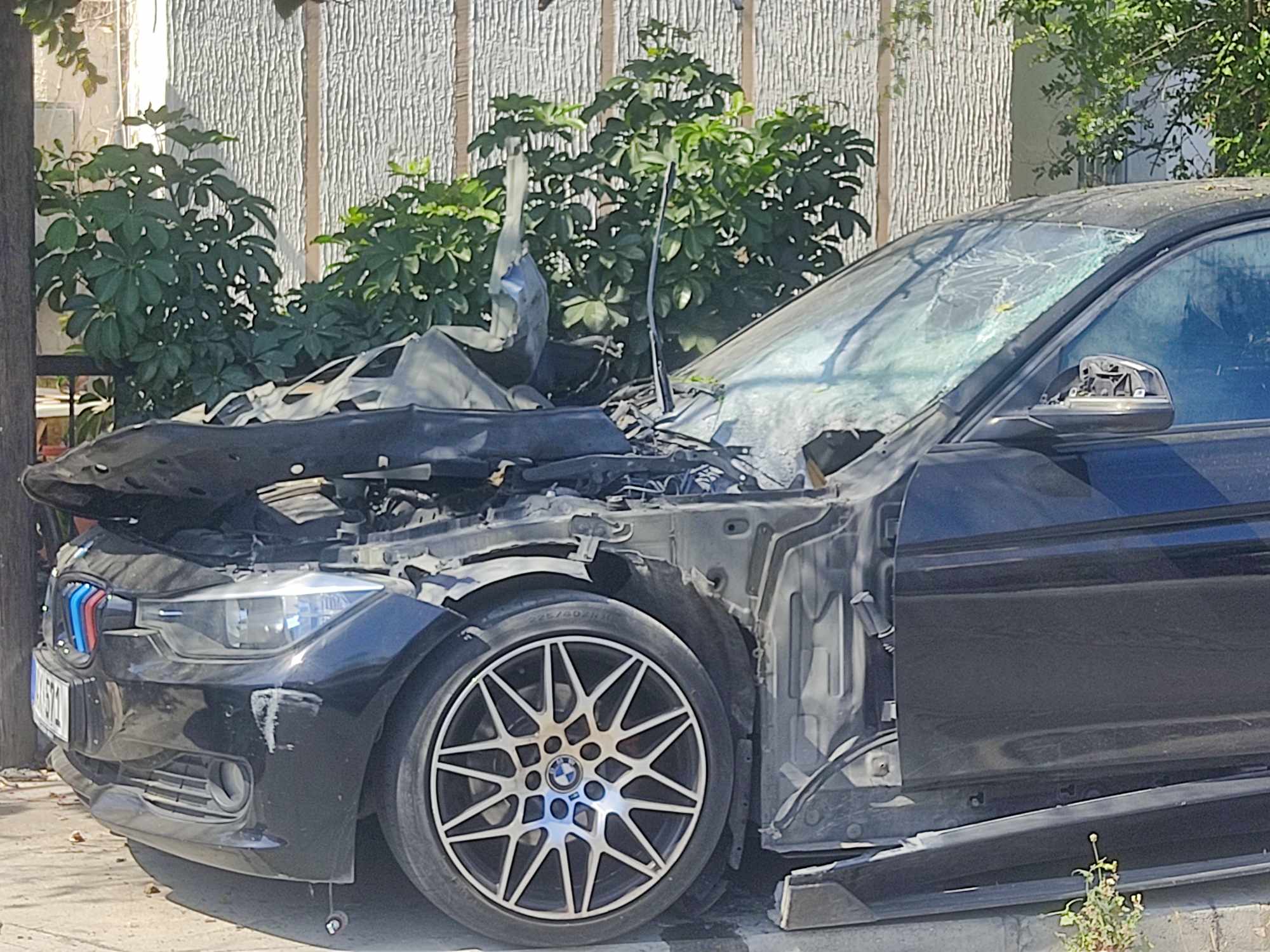 Τραυματίστηκε πυροσβέστης στο κεφάλι στην πυρκαγιά στην Απαισιά | Philenews