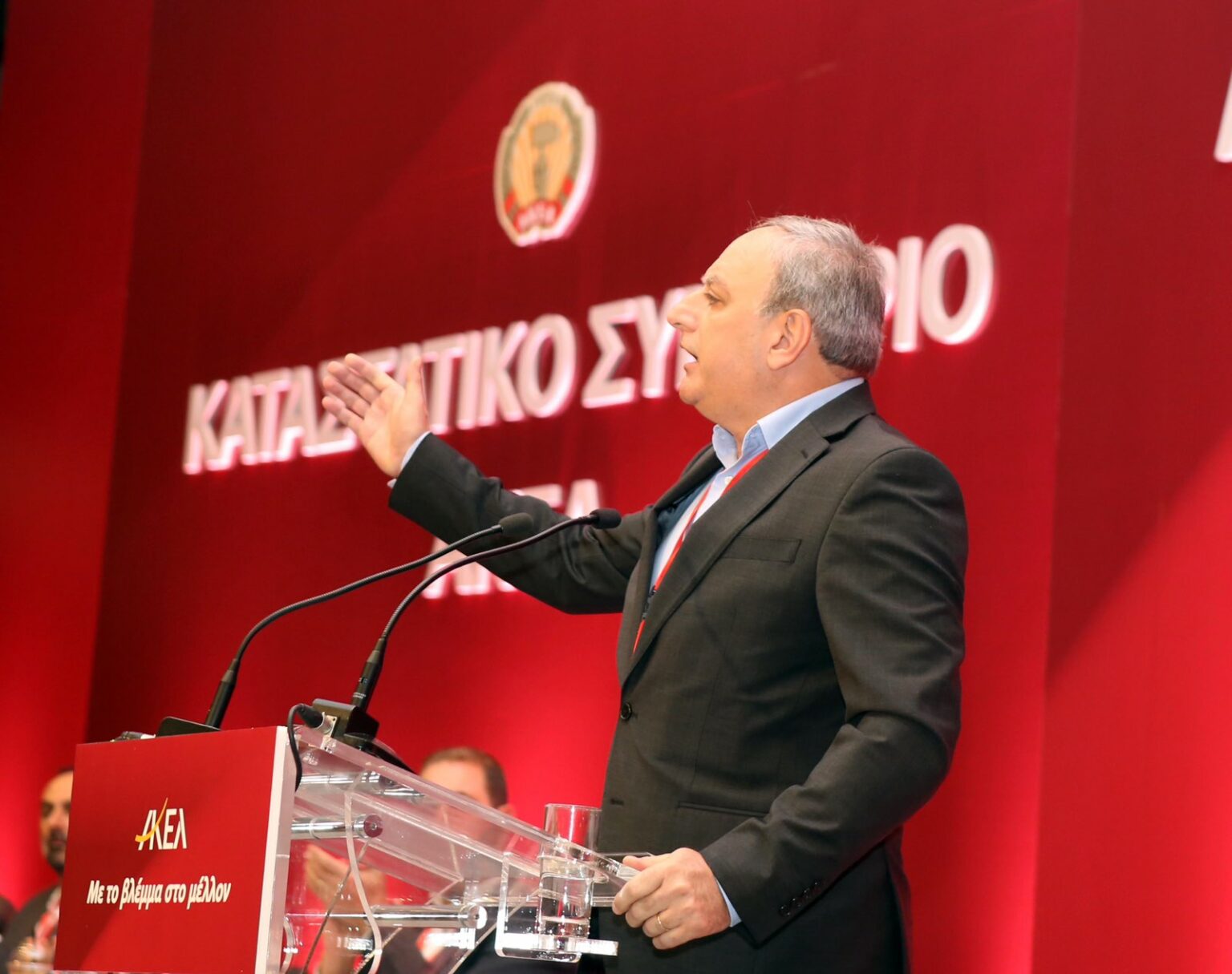 Το ΑΚΕΛ μπορεί να… πάρει πρωτιά- Ο Στεφάνου δίνει το σύνθημα