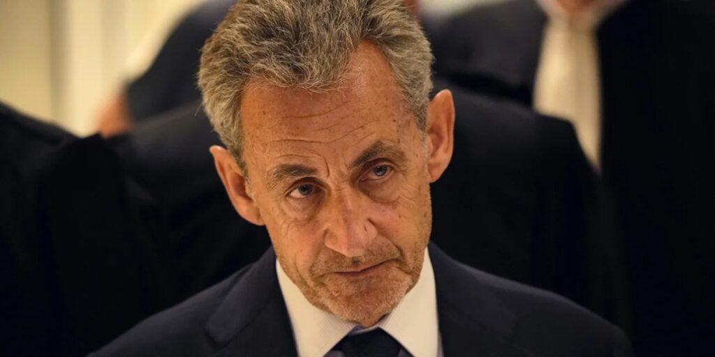 Σαρκοζί στη φυλακή: Σε πτέρυγα VIP με ντους και τηλεόραση