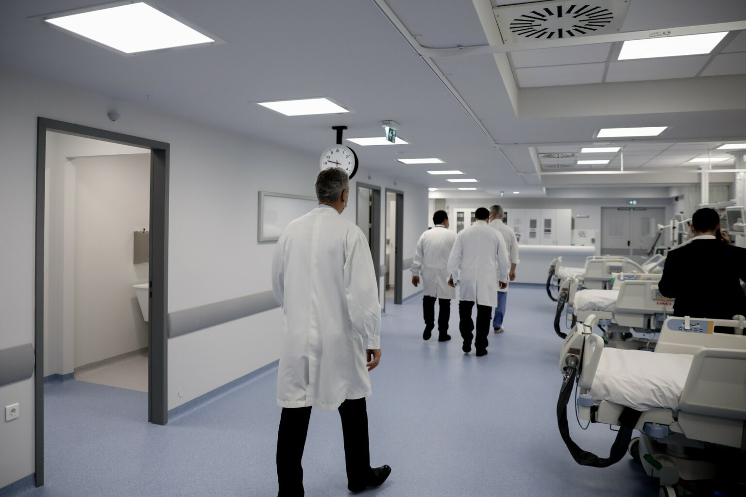 Μια ανάσα από νέα κρίση τα κρατικά νοσοκομεία