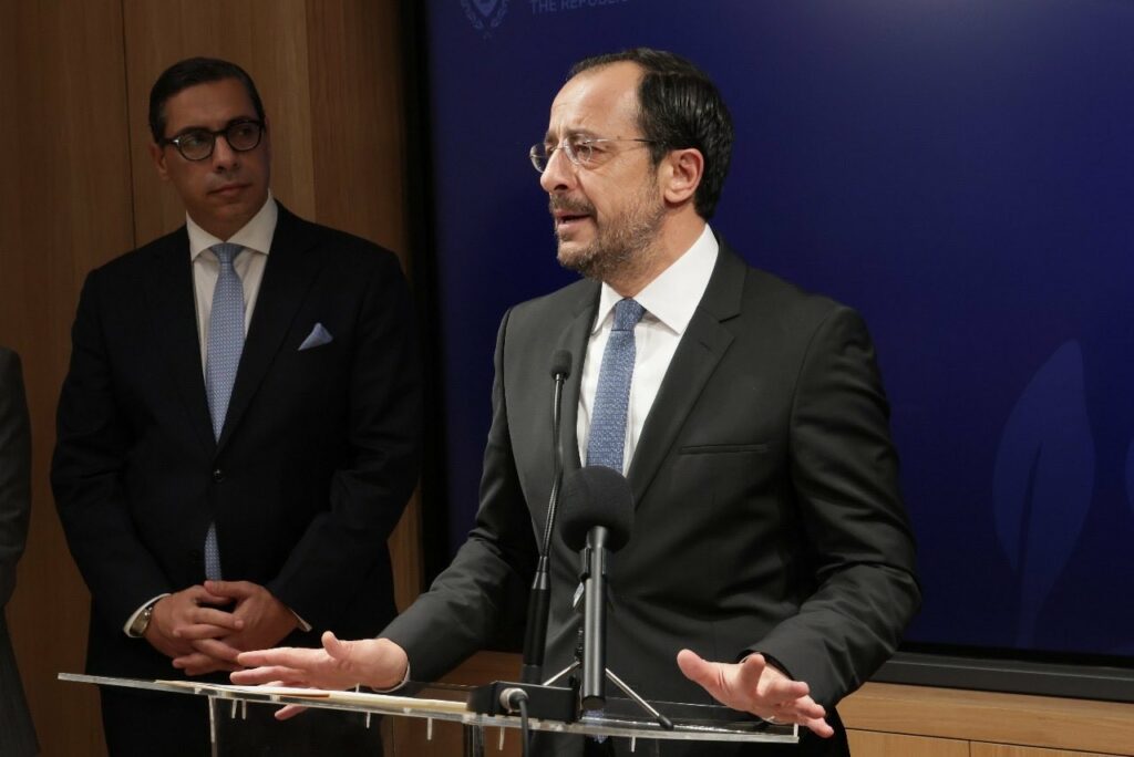 ΕΔΥ: Ο Πρόεδρος Χριστοδουλίδης παρέλαβε την ετήσια έκθεση