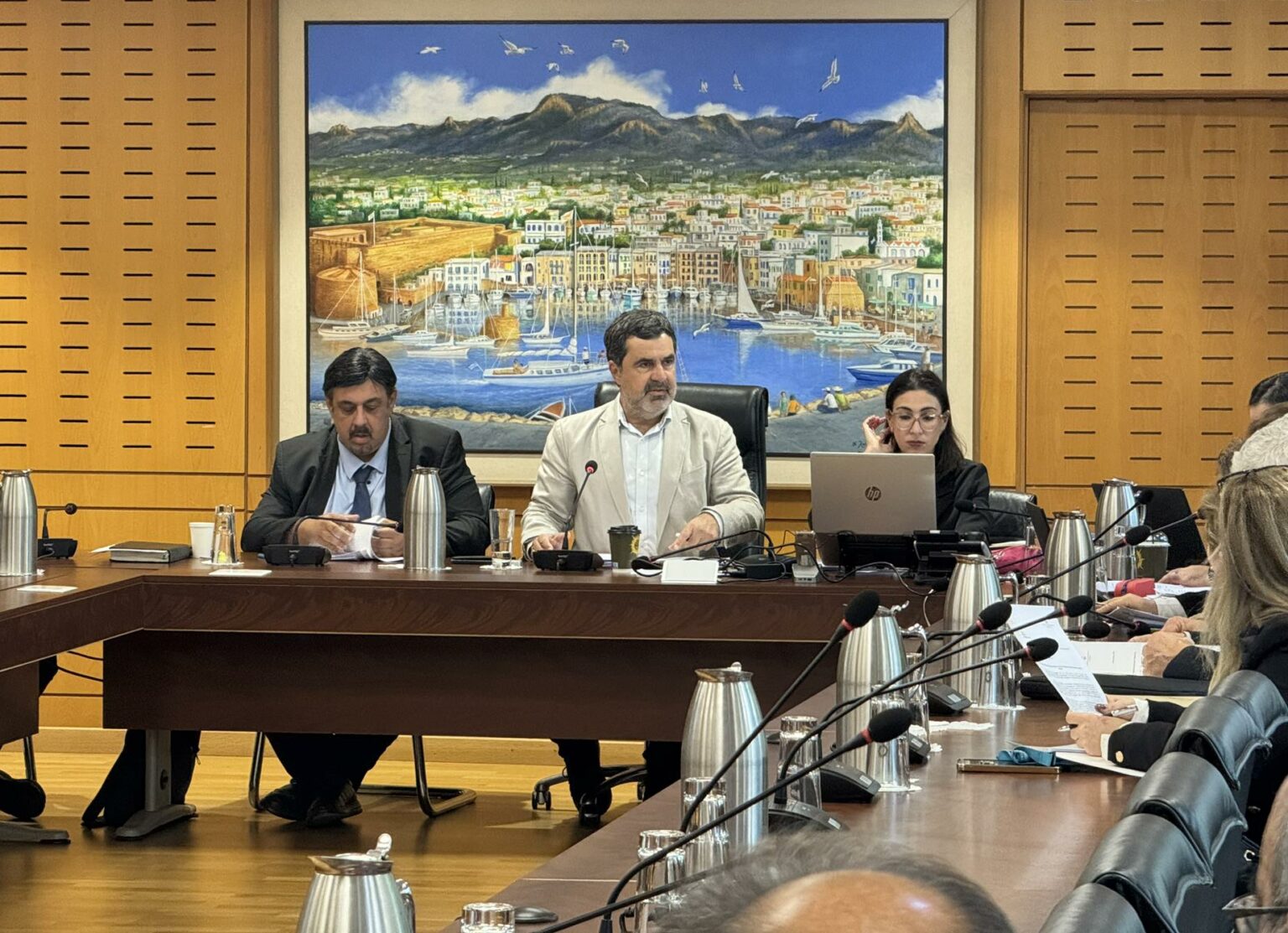 Η Ολομέλεια της Βουλής αποφασίζει για την αξιολόγηση εκπαιδευτικών - Η ...